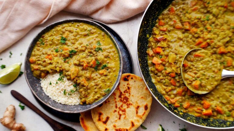 Indian Spiced Lentil Dal with Red Lentils and Garam Masala - Vida Food